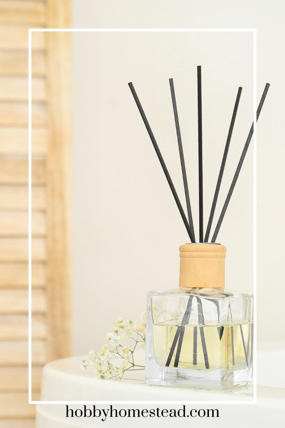 How To Make a Reed Diffuser and Best Essential Oil Refills - Hobby ...
